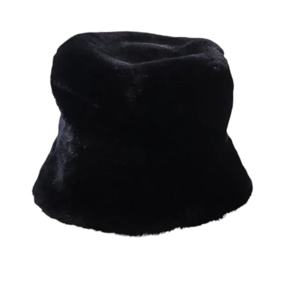 Liz Claiborne | Accessories | Liz Claiborne Fuax Fur Lamp Shade Black ...